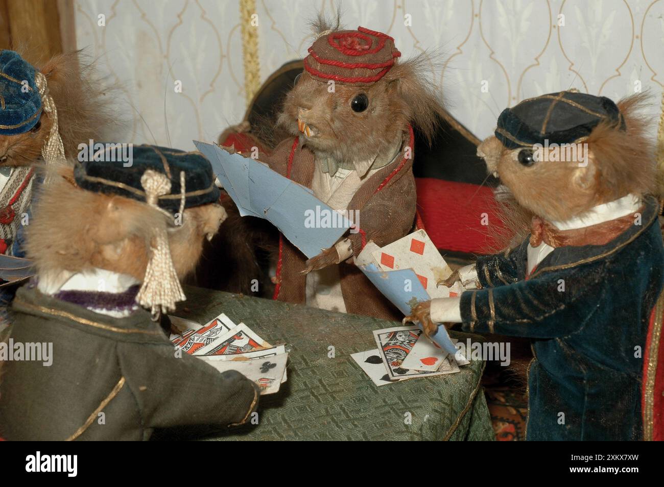 Taxidermy: Squirrels playing cards, tableau by Walter Stock Photo - Alamy