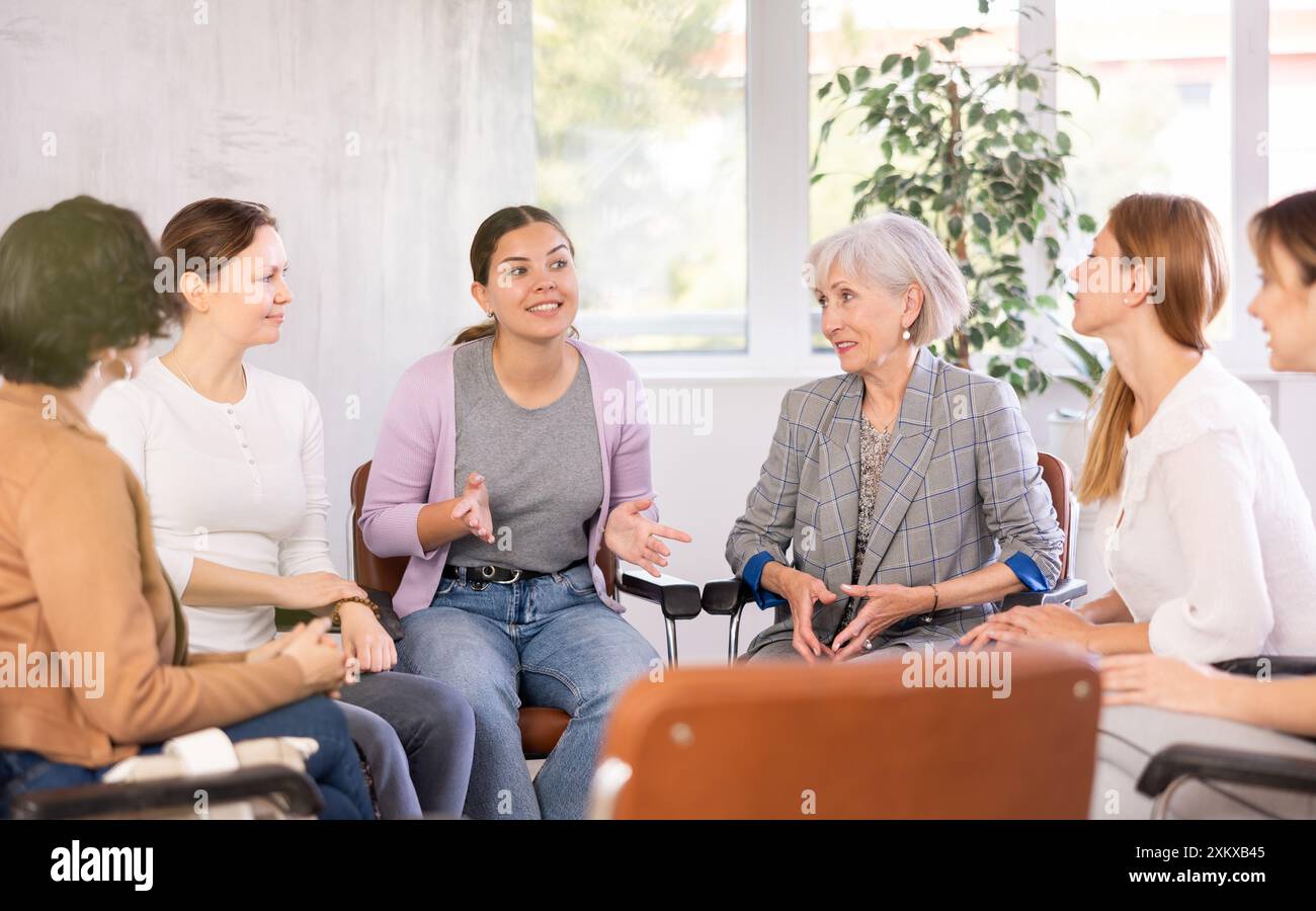 Lecture hall students french hi-res stock photography and images - Alamy