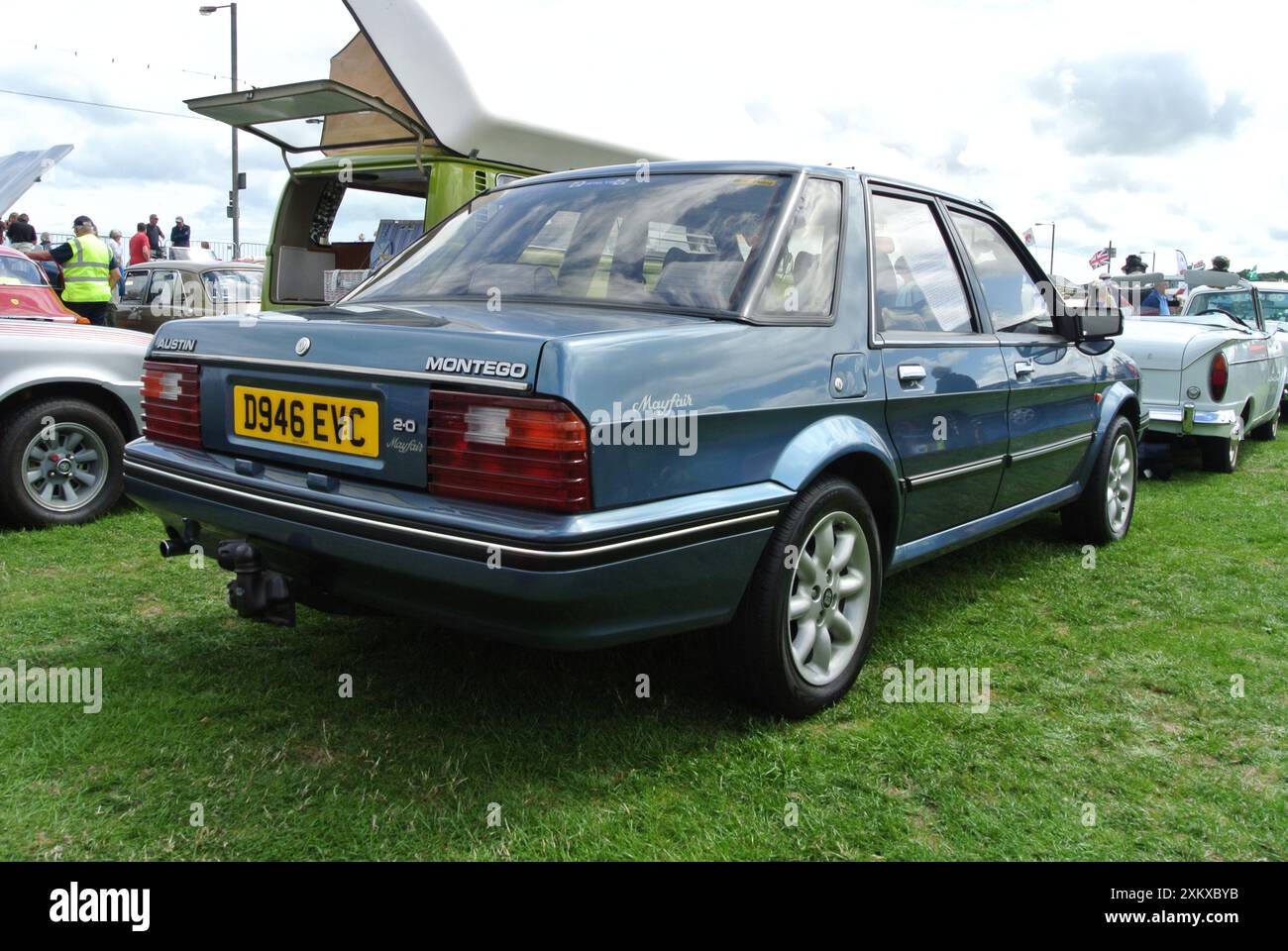 A 1987 Austin 2.0 Montego Mayfair parked on display at the English ...