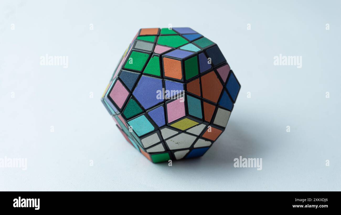 Megaminx hi-res stock photography and images - Alamy