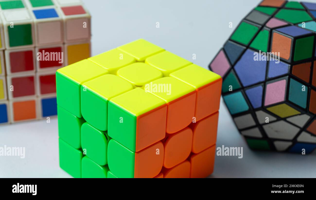 Colorful solved 3x3 cubes and random 4x4 cubes, random megaminx cubes ... Colorful solved 3x3 cubes and random 4x4 cubes, random megaminx cubes ...