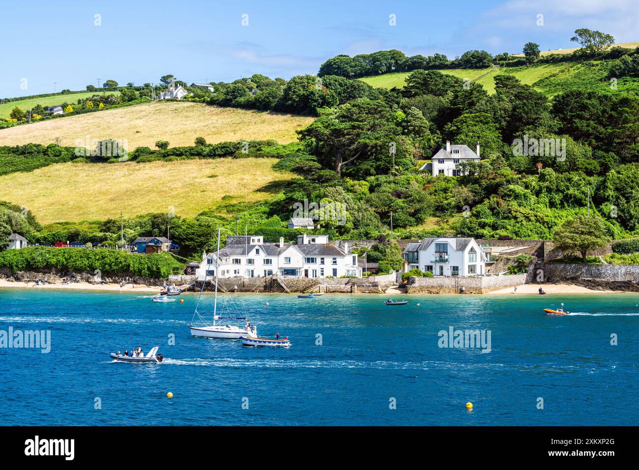 Boats and Yachts on Kingsbridge Estuary in Salcombe and Mill Bay ...