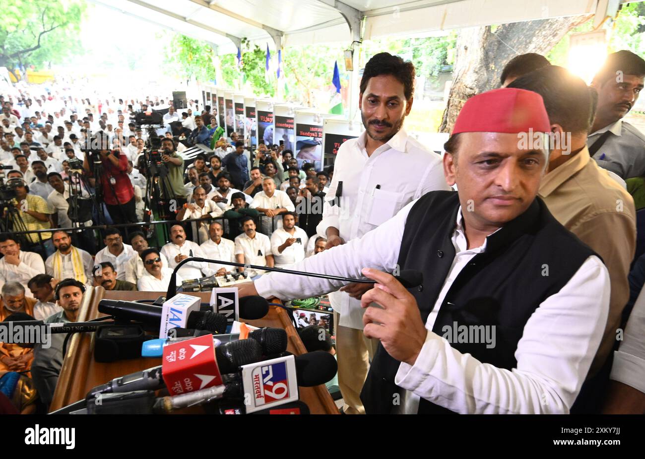 Jagan mohan reddy hi-res stock photography and images - Alamy