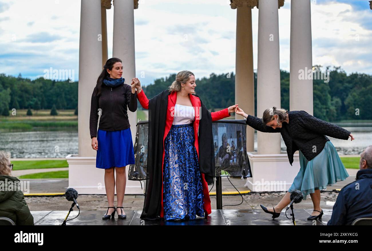 Rheinsberg, Germany. 23rd July, 2024. The singers Noemi Bousquet (l-r ...