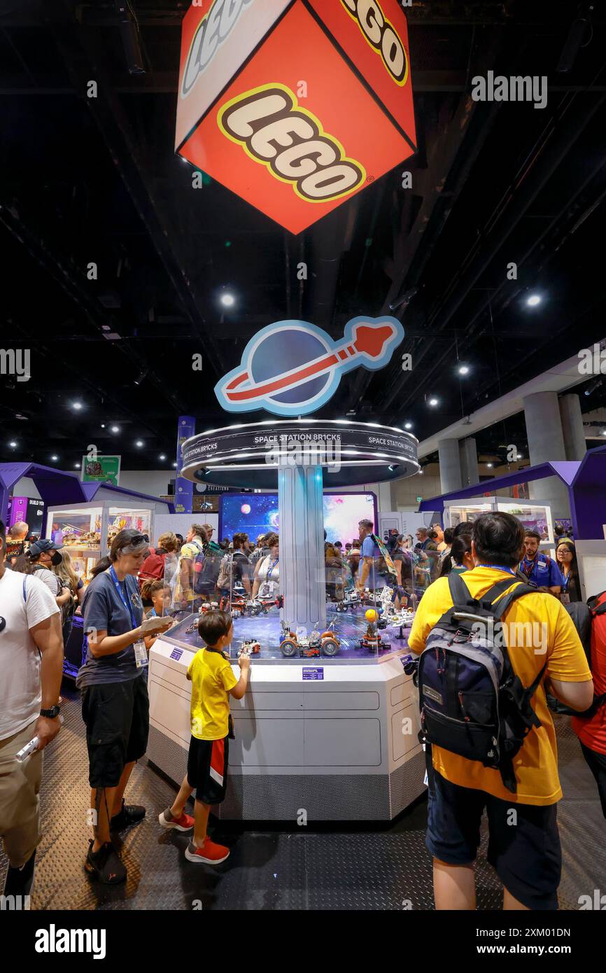 IMAGE DISTRIBUTED FOR THE LEGO GROUP - The LEGO Group unveils their ...