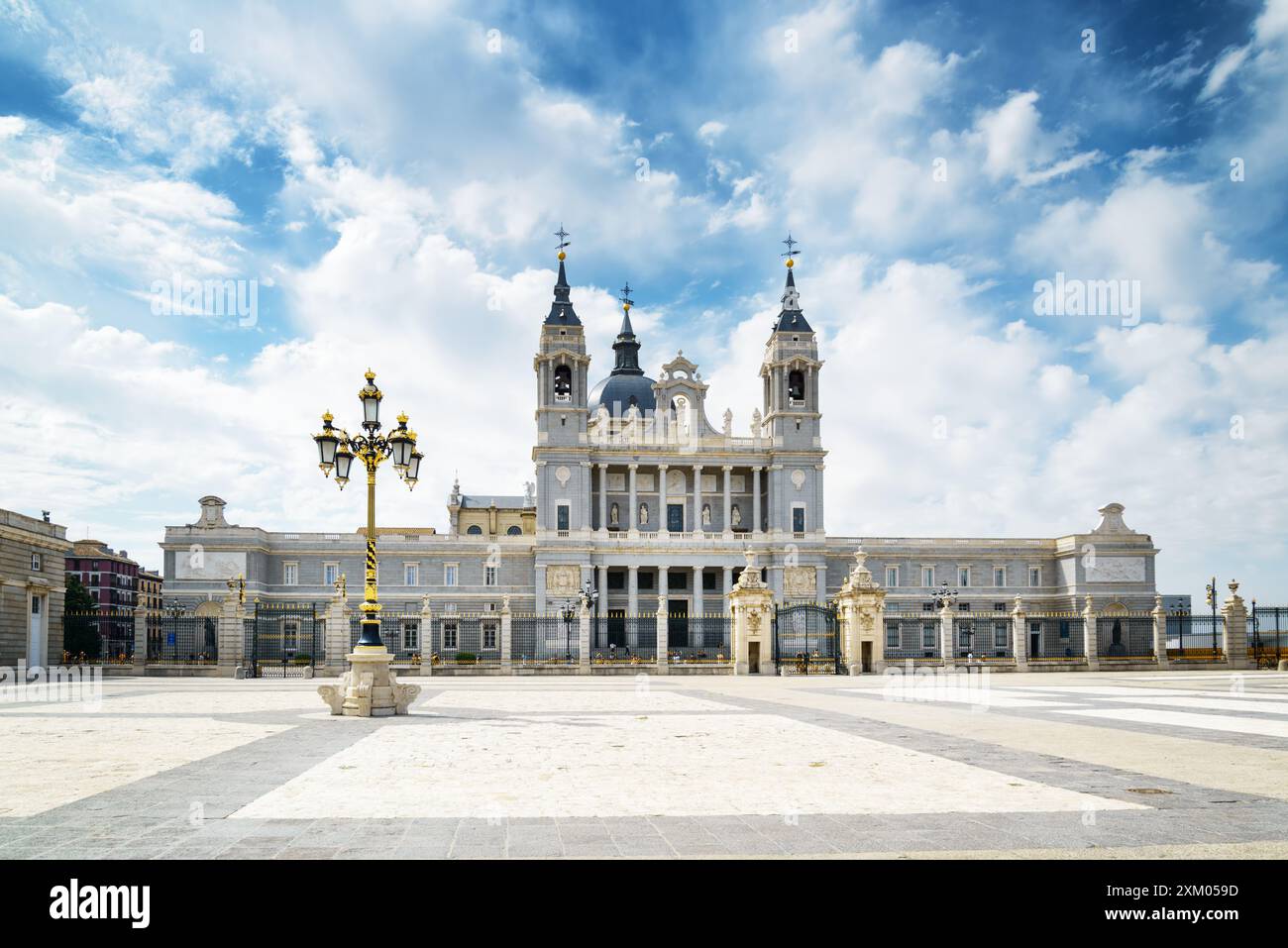 Exterior view armory building hi-res stock photography and images - Alamy