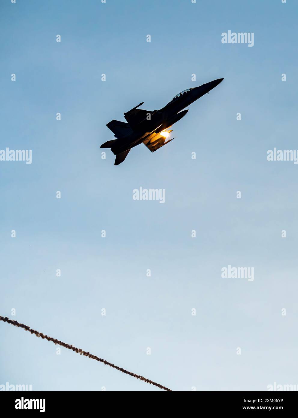 Fighter jet firing flares during the Pitch Black Exercise 2024 at ...