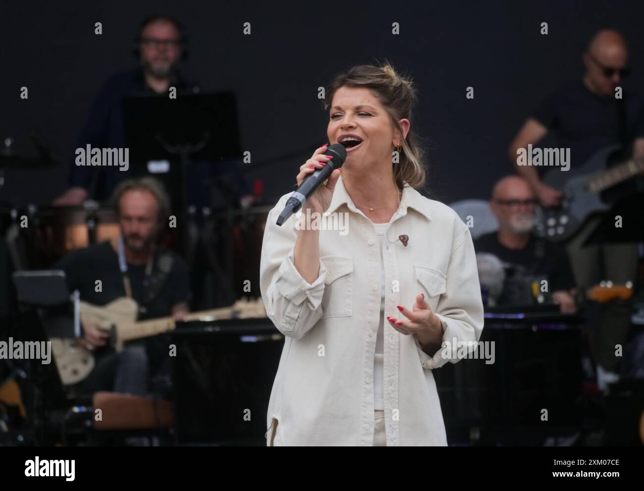 Alessandra amoroso cantante hi-res stock photography and images - Alamy