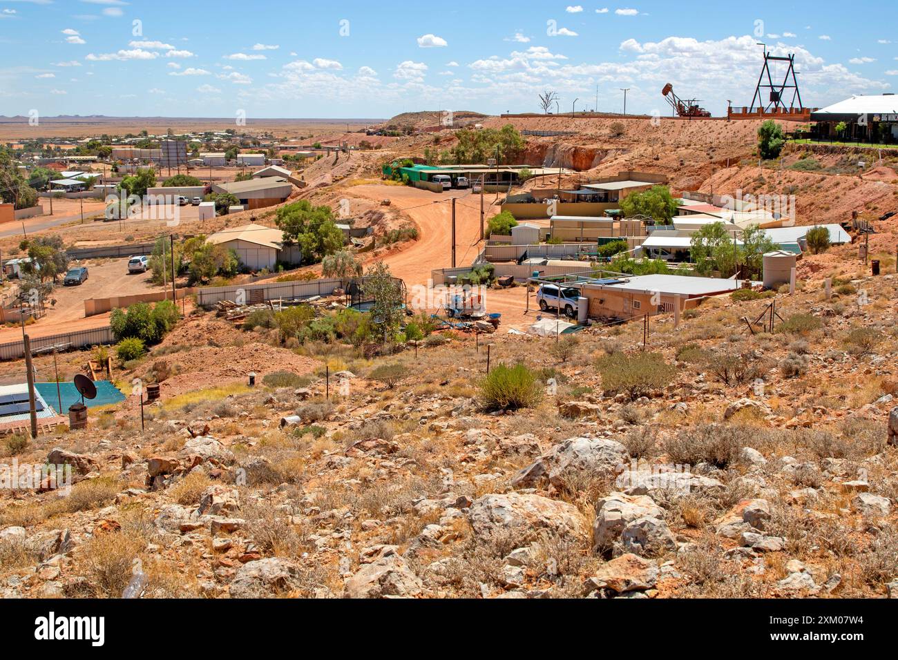 The opal mining town of Coober Pedy Stock Photo - Alamy