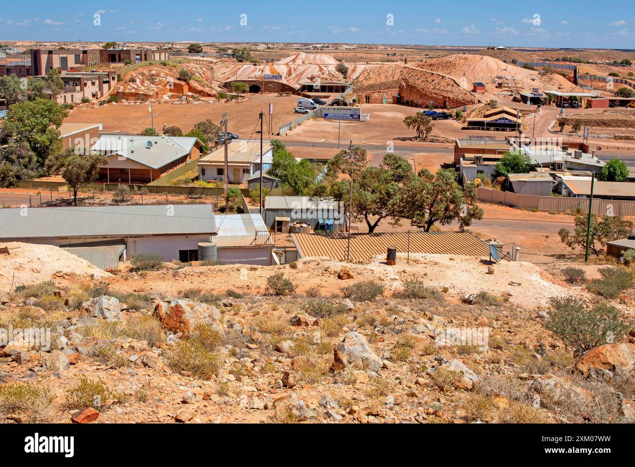 The opal mining town of Coober Pedy Stock Photo - Alamy