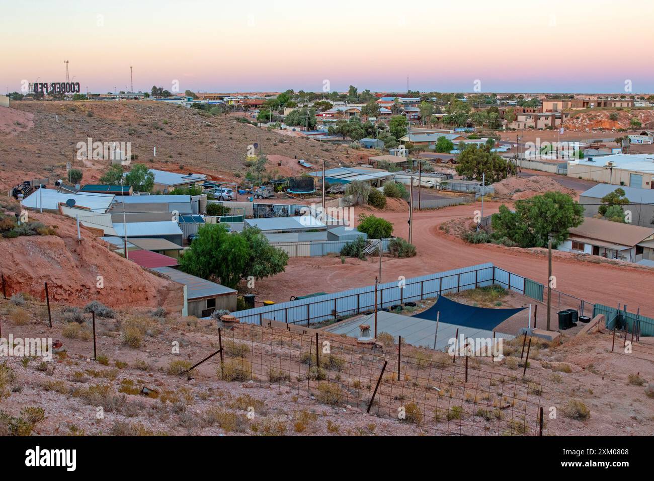 Opal mining town hi-res stock photography and images - Alamy