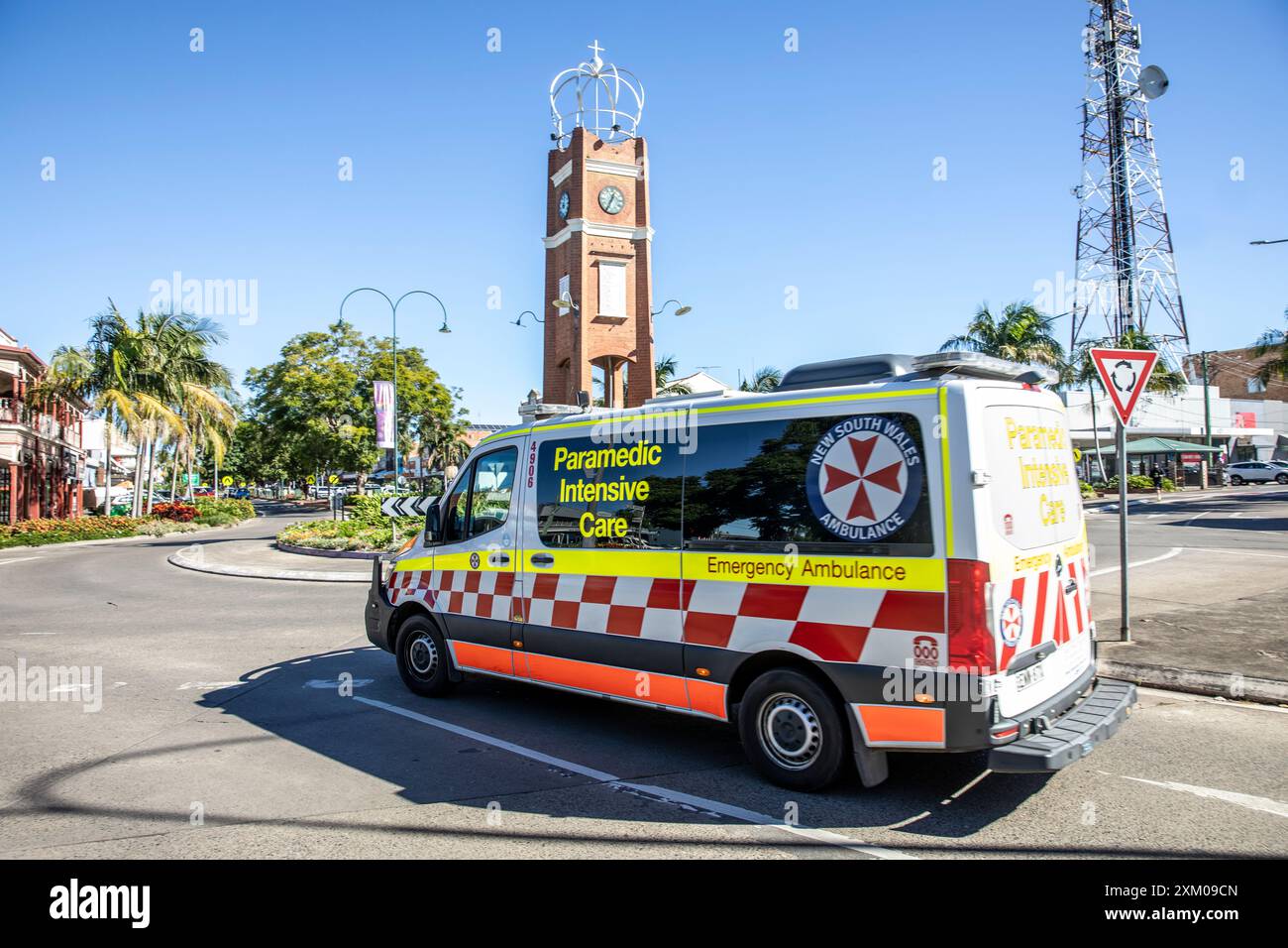 Ambulance vehicle grafton hi-res stock photography and images - Alamy
