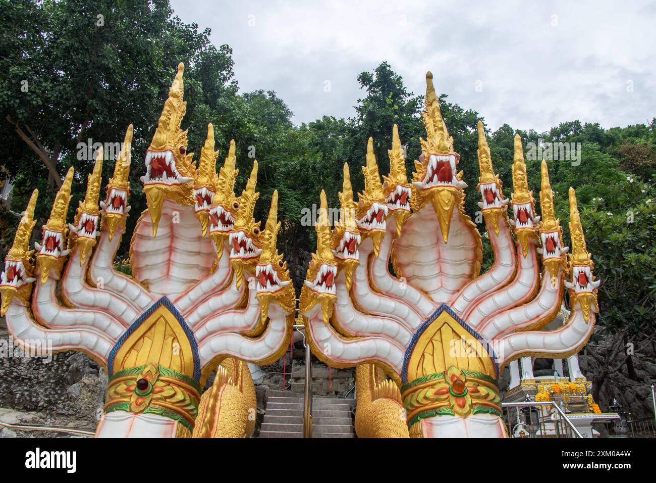 Muni wat hi-res stock photography and images - Alamy