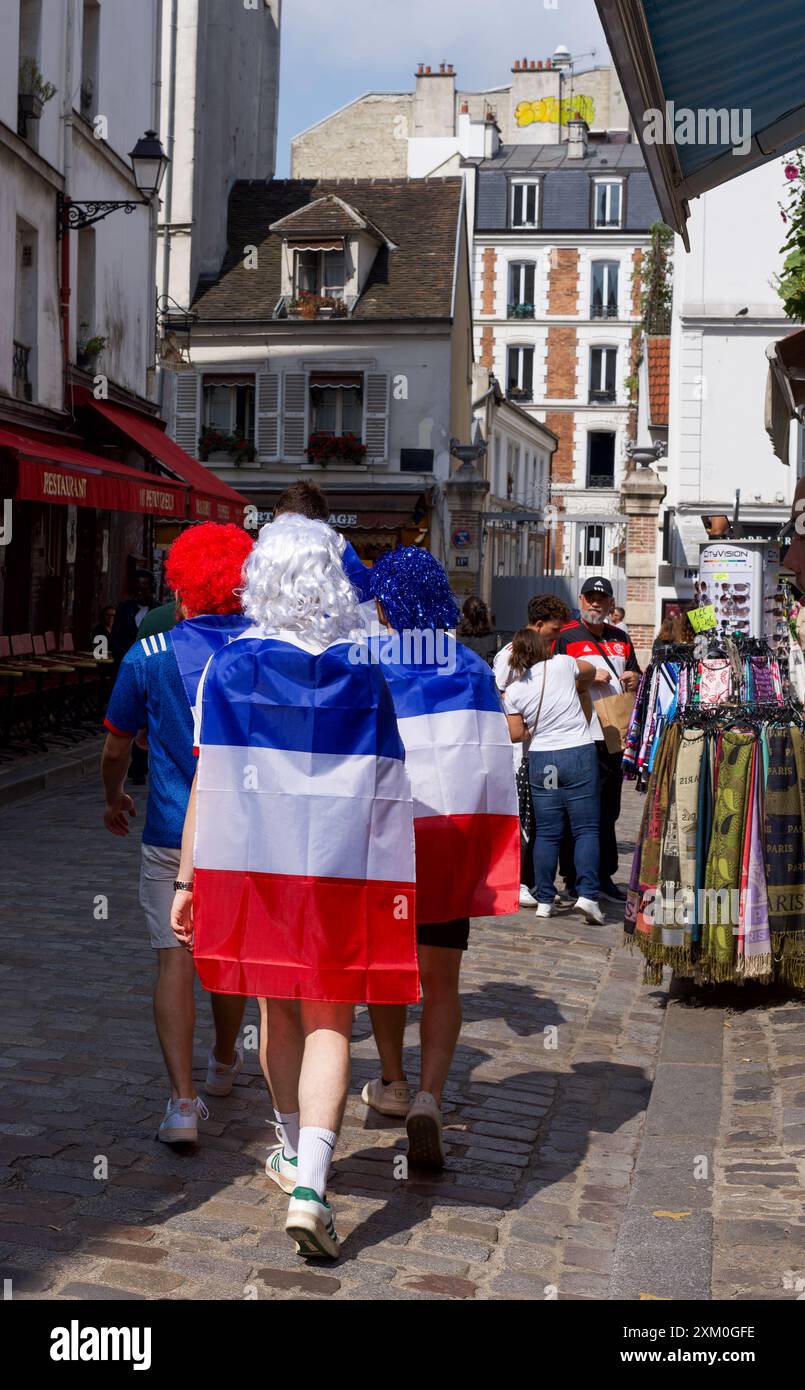 Spectator paris 2024 hi-res stock photography and images - Alamy
