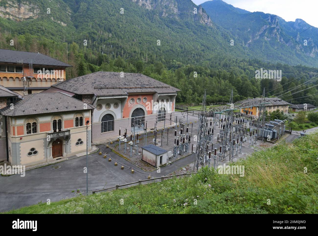 Hydroelectric energy is the world's largest source of clean energy ...