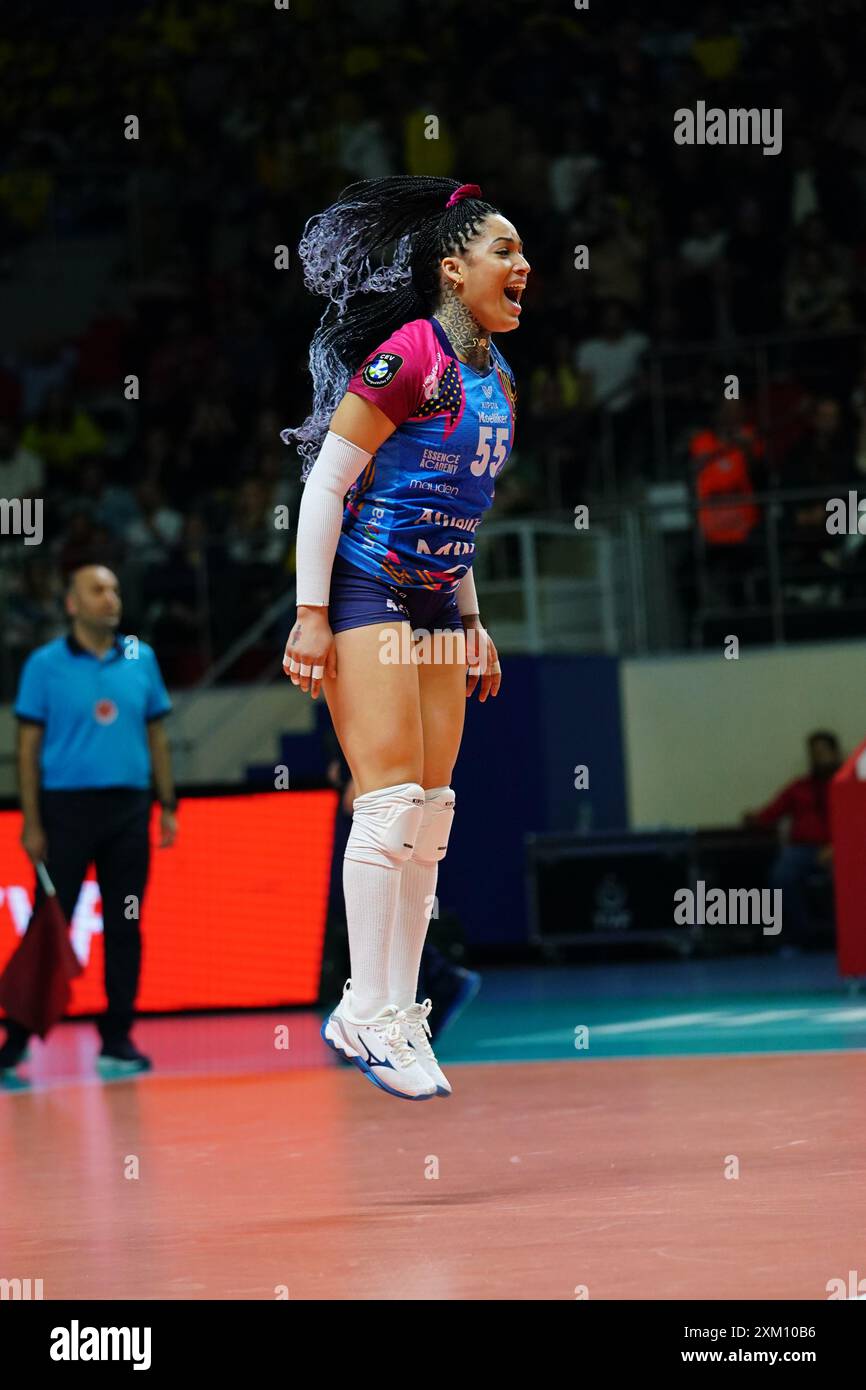 ISTANBUL, TURKIYE - MARCH 19, 2024: Brenda Castillo in Fenerbahce Opet ...
