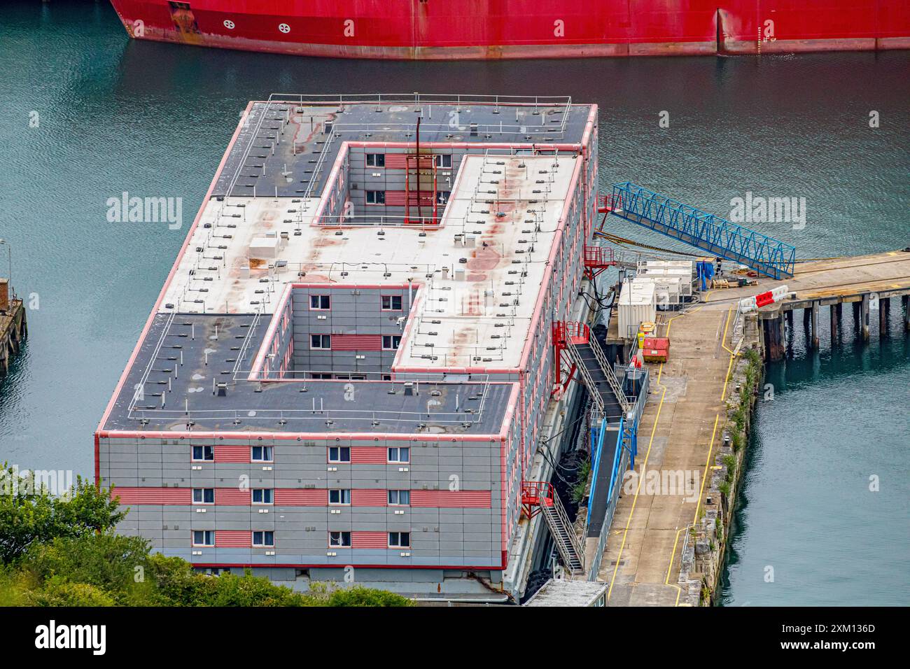 Refugee barge hi-res stock photography and images - Alamy