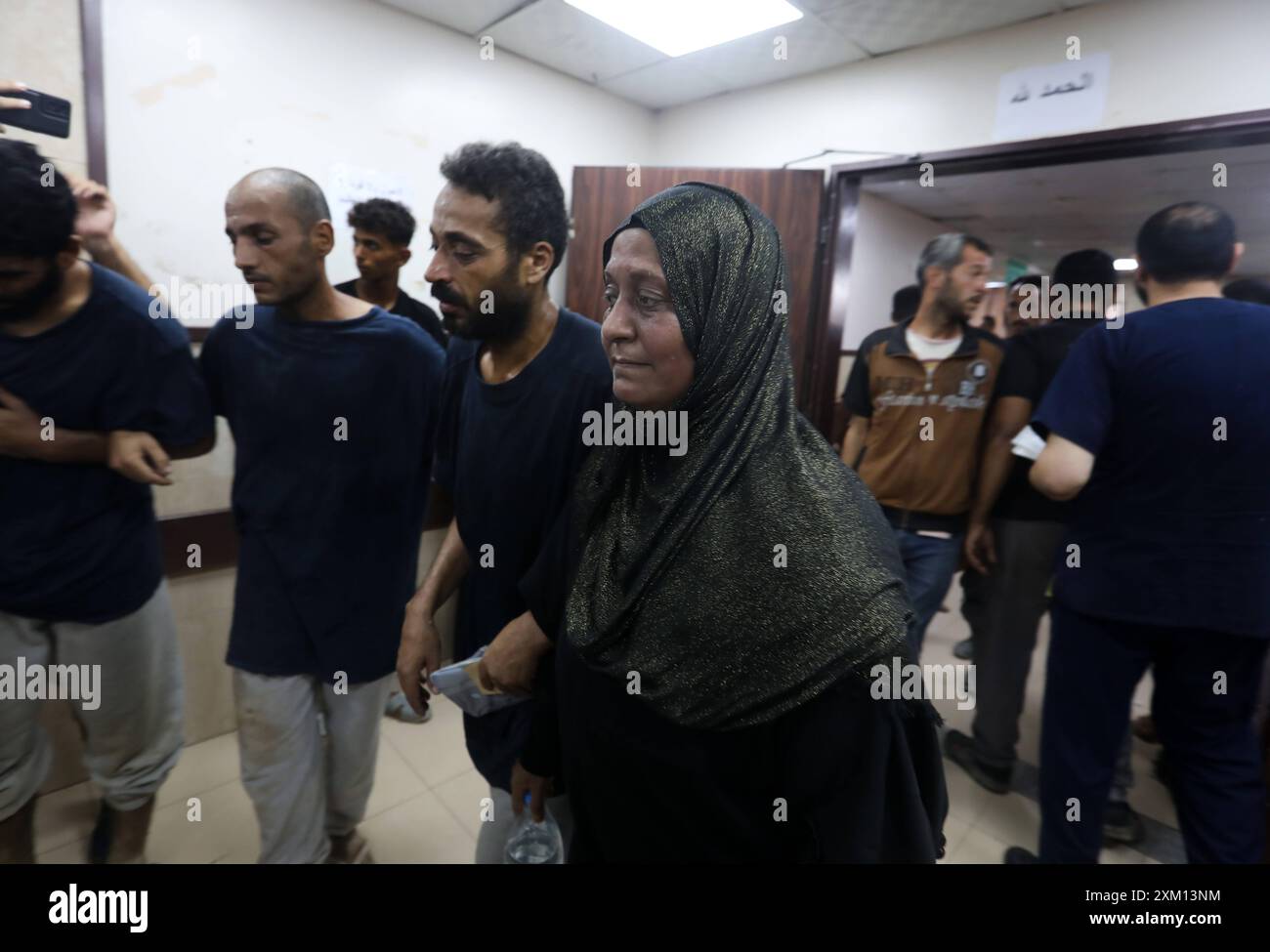 Palestinian prisoners Four men, two women released by the Israeli army ...