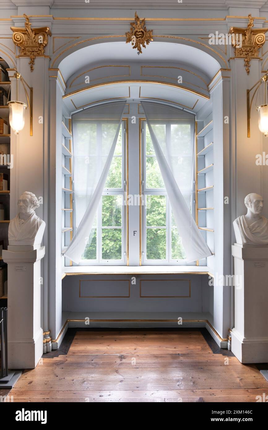 Duchess Anna Amalia Library in Weimar. Rococo hall, with bookshelves ...