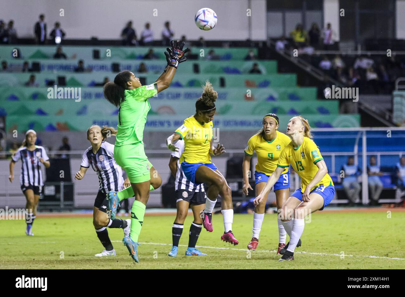 Goalkeeper Genesis Perez of Costa Rica and Luany Da Silva of Brazil ...