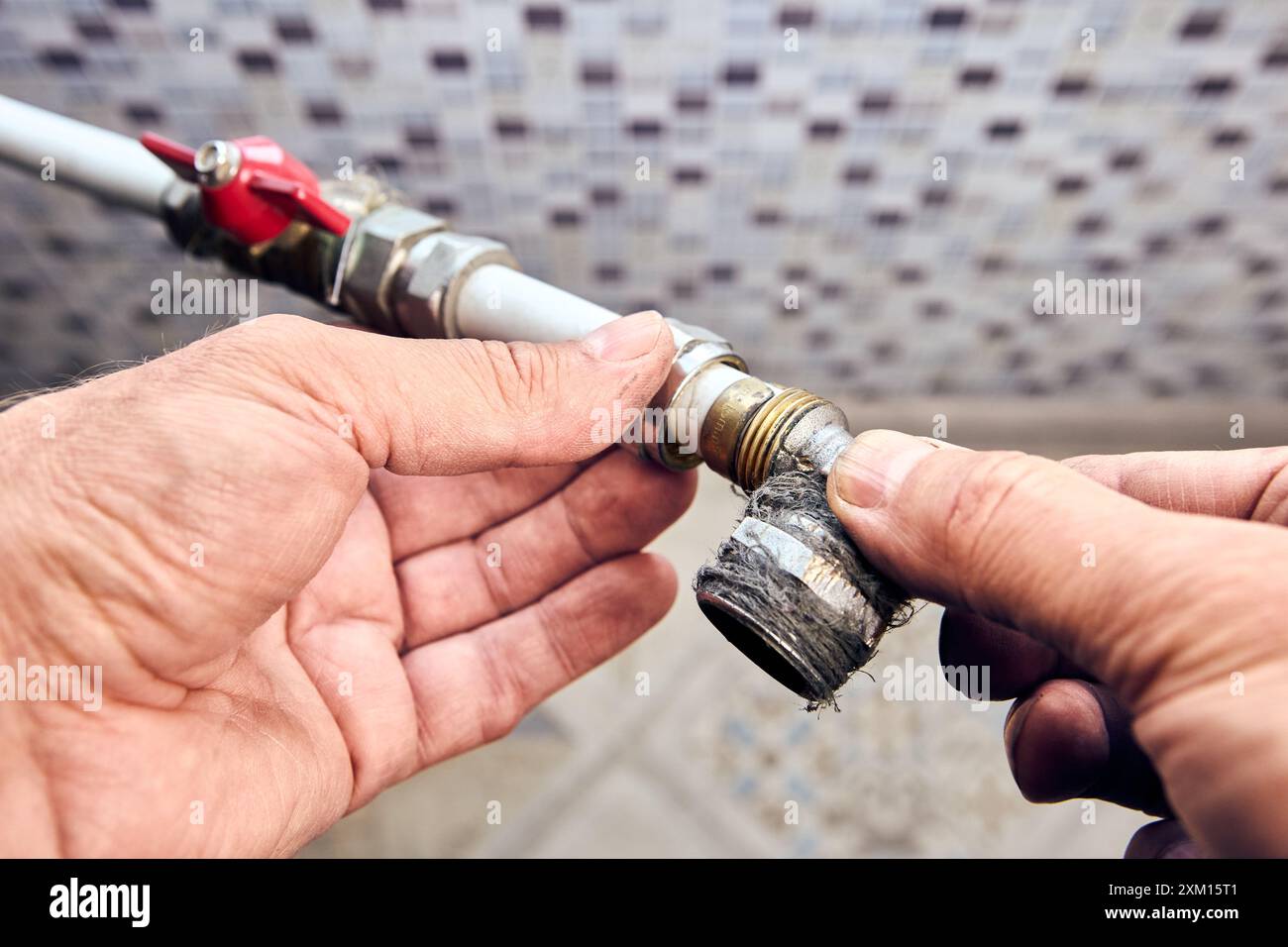 Crimp collet compression fitting angle with transition to an external ...