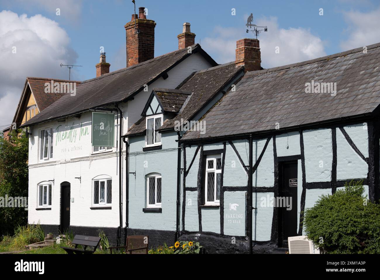 Friendly Inn, Frankton, Warwickshire, England, UK Stock Photo - Alamy