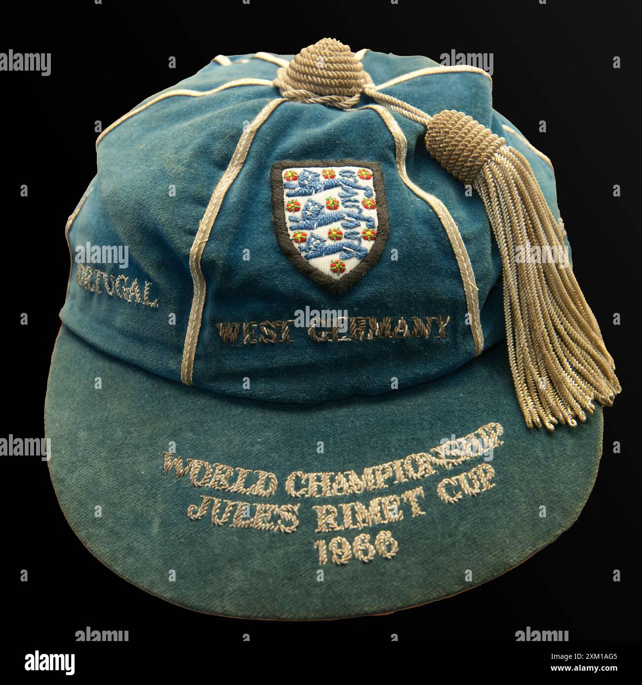 World cup 1966 old trafford hi-res stock photography and images - Alamy