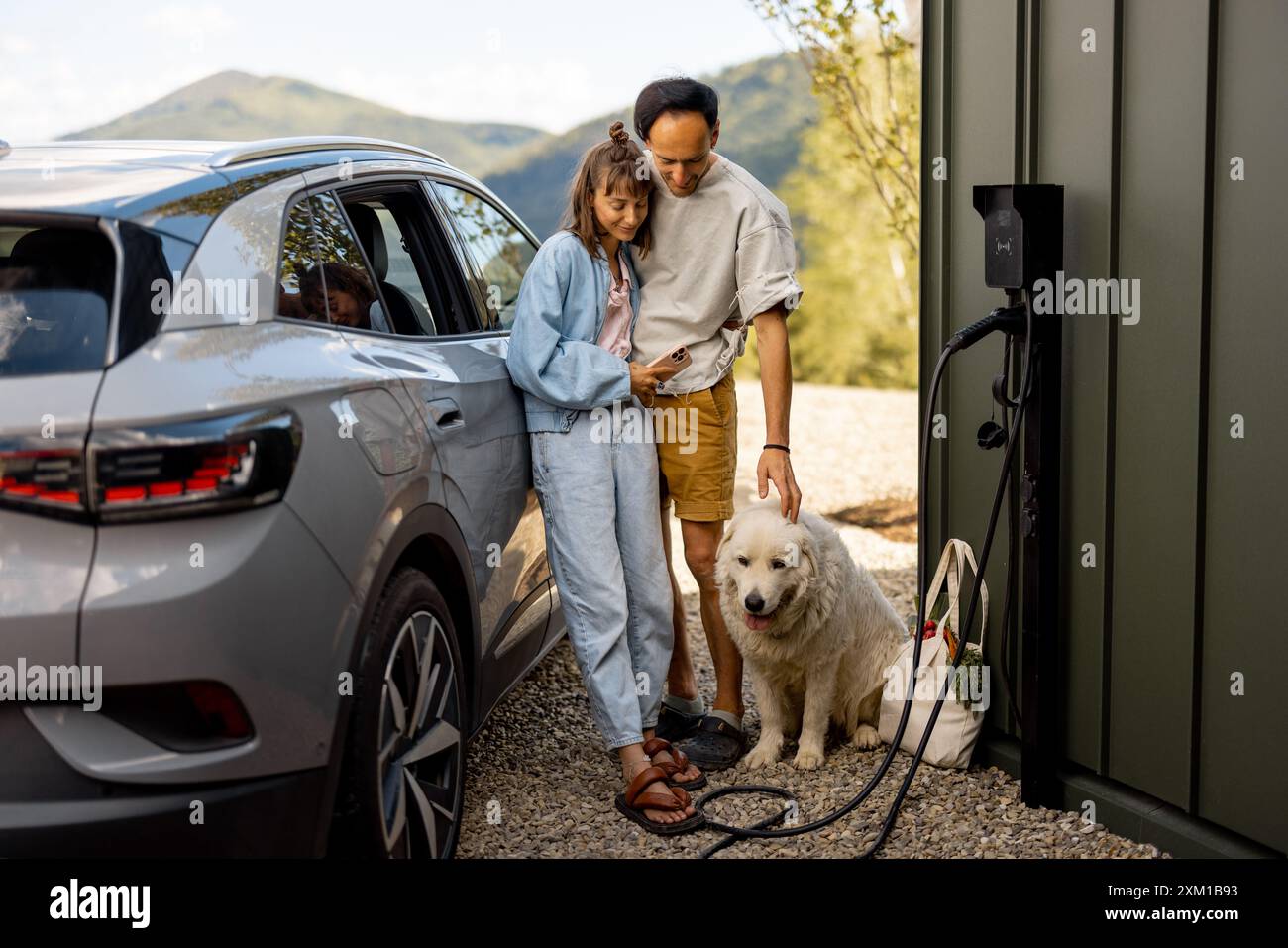 Ev love electric vehicle hi-res stock photography and images - Alamy