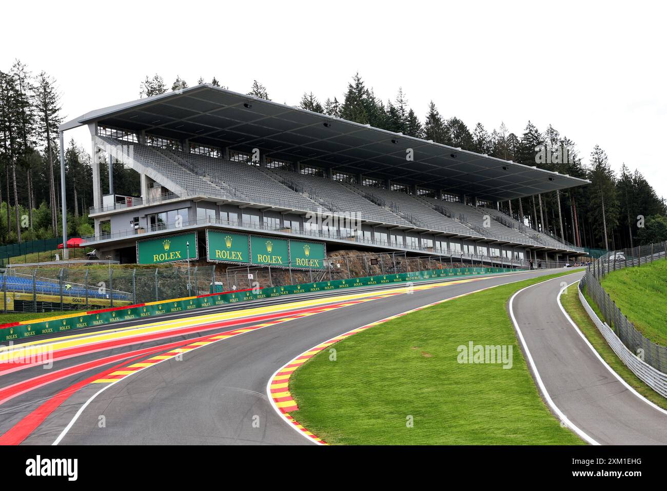 Spa Francorchamps, Belgium. 25th July, 2024. Circuit atmosphere - Eau ...