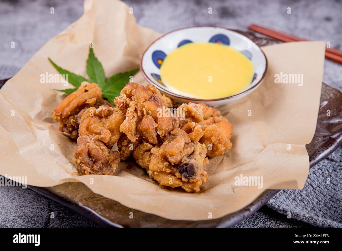Crispy chicken chunks hi-res stock photography and images - Alamy