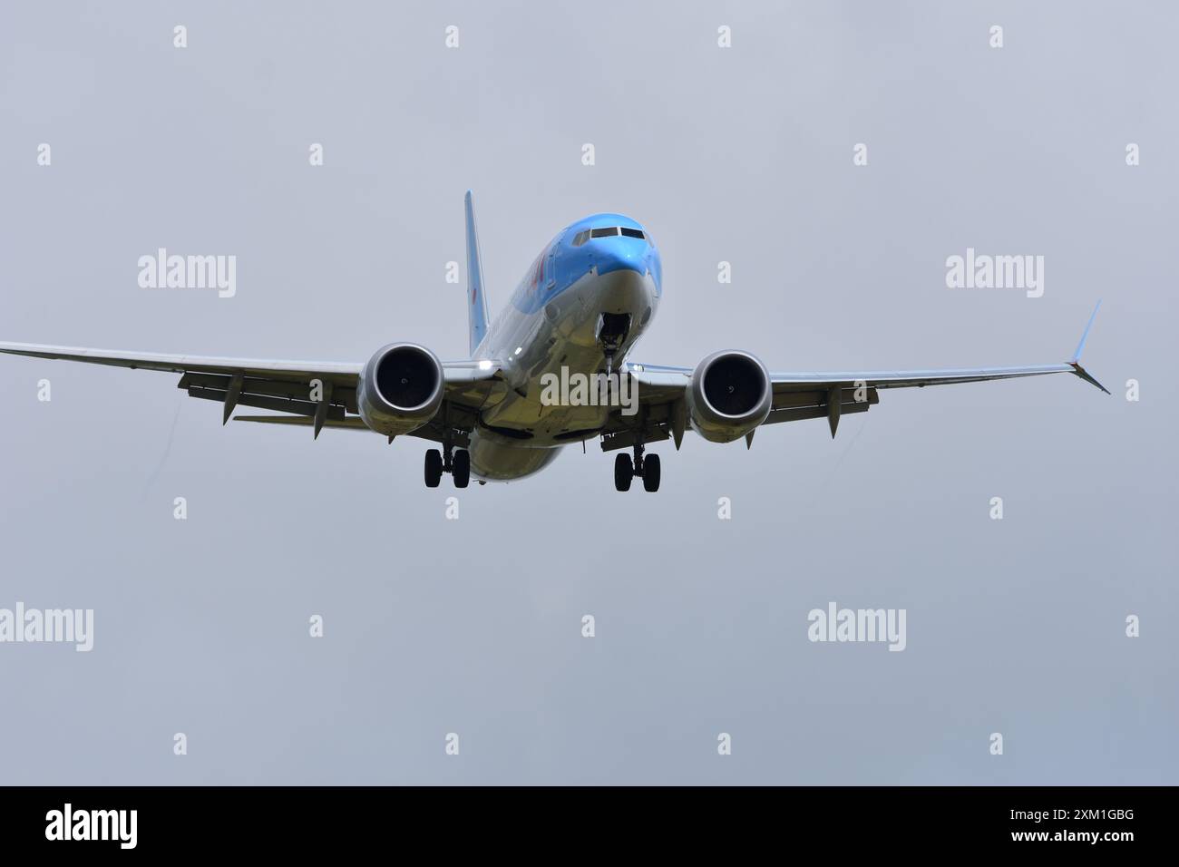 A TUI aircraft coming into land at Bristol Airport Stock Photo - Alamy