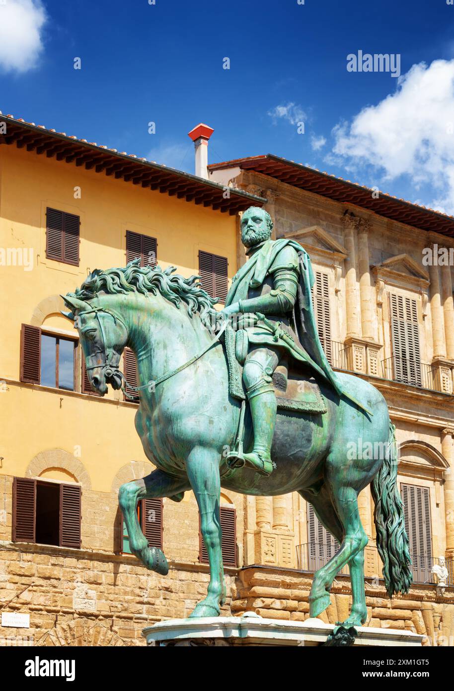 Statue of Cosimo I Medici on the Piazza della Signoria, Florence Stock ...