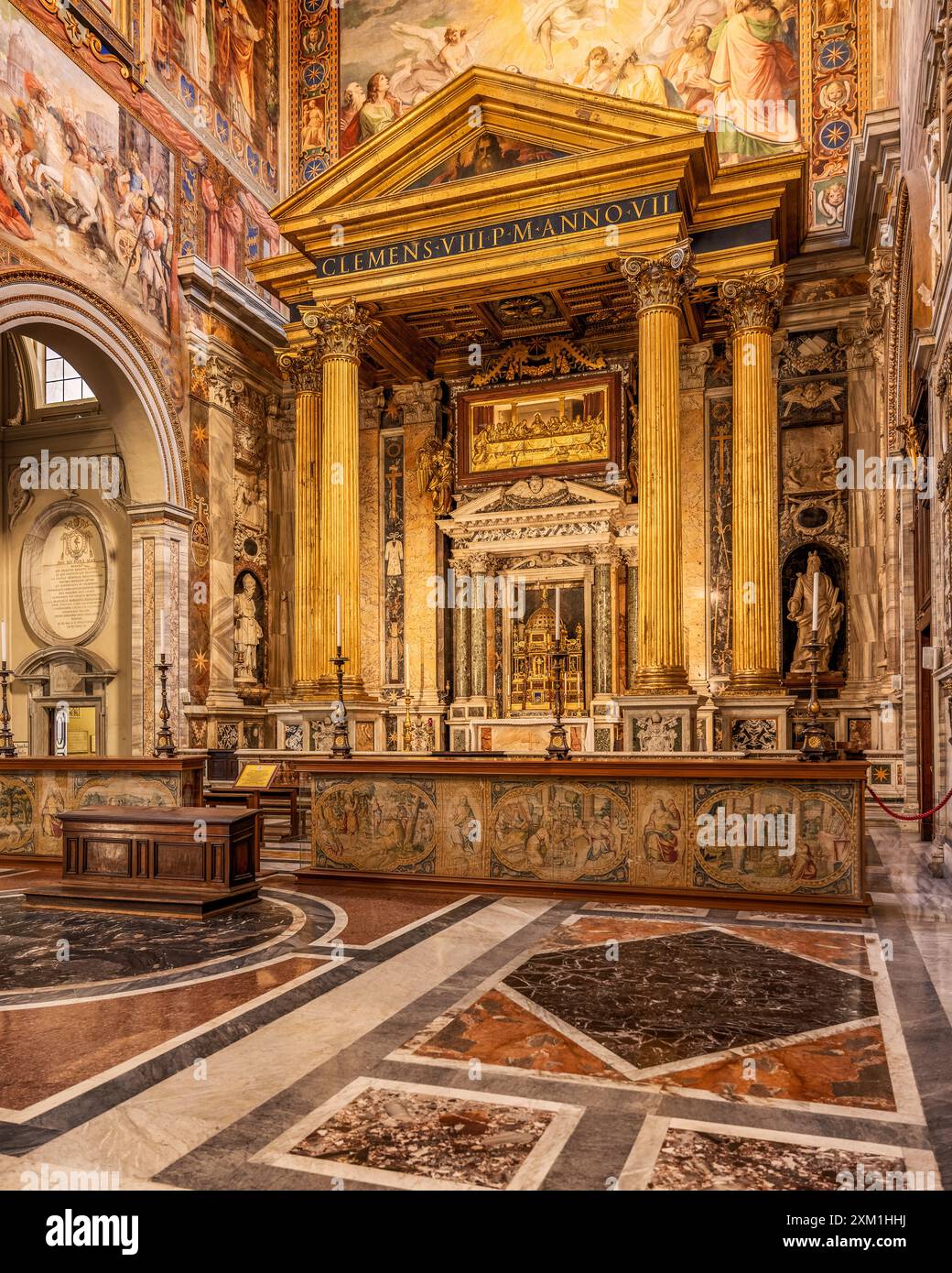 Basilica San Giovanni in Laterano in Rome Stock Photo - Alamy