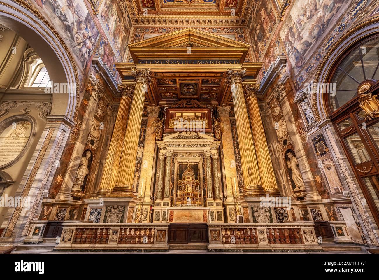 Basilica San Giovanni in Laterano in Rome Stock Photo - Alamy