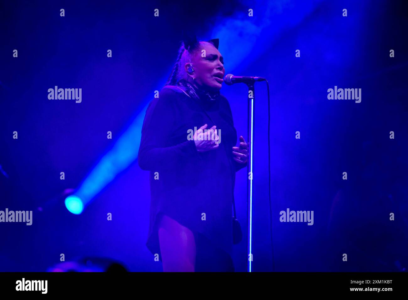 Italian singer Music Concert - Loredana Berte - Ribelle Summer Tour ...