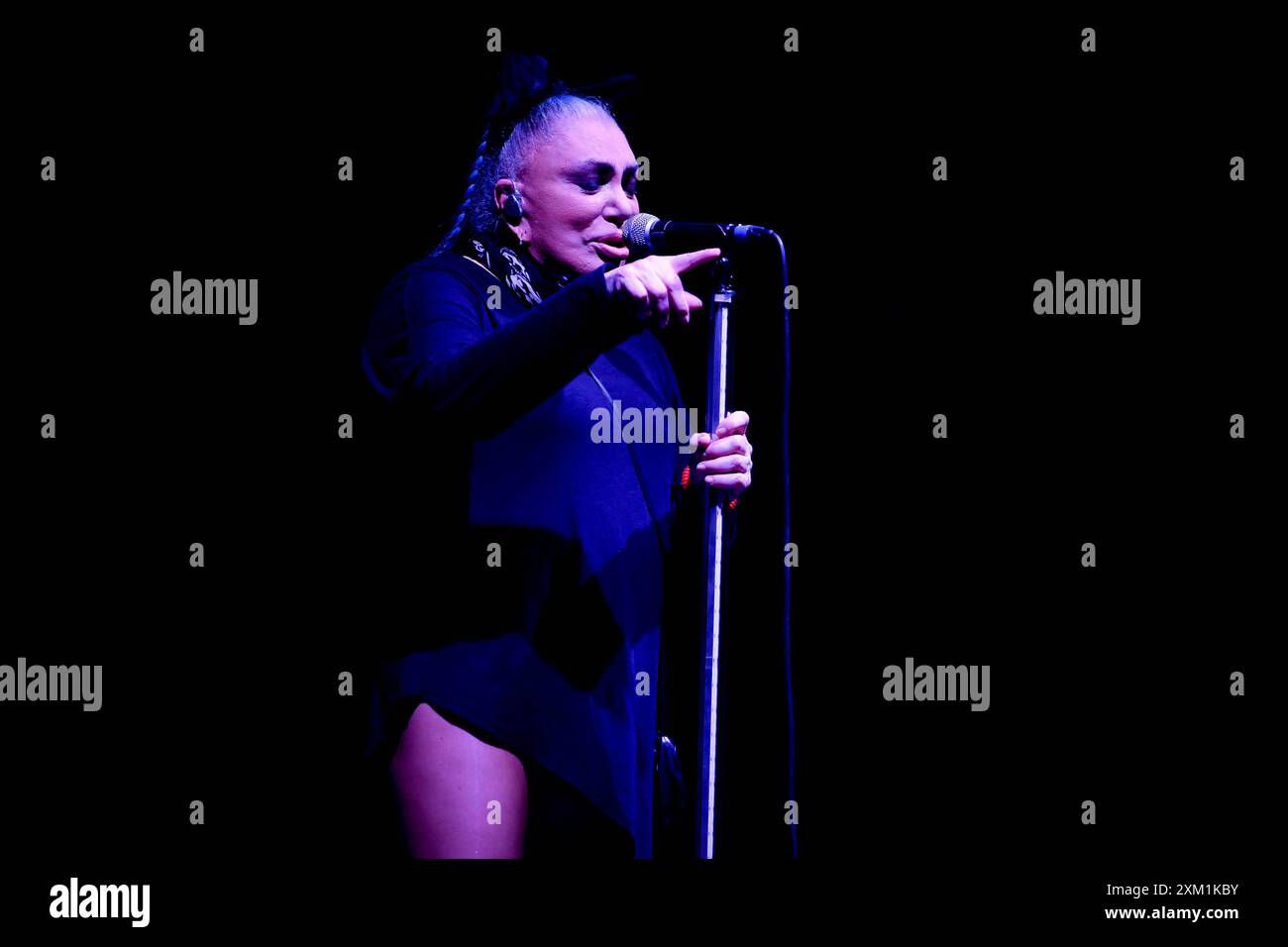 Italian singer Music Concert - Loredana Berte - Ribelle Summer Tour ...