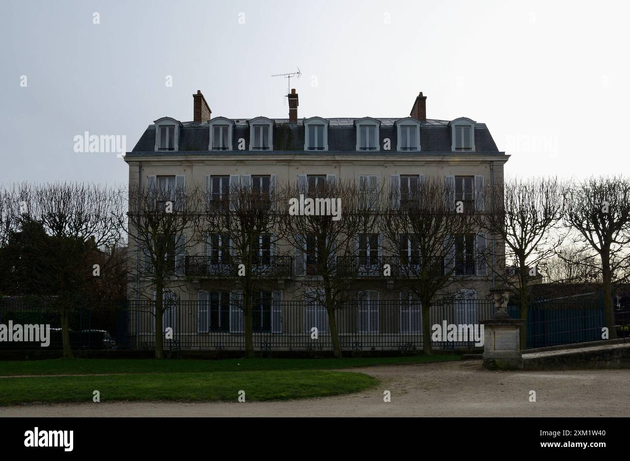 Beautiful buildings ile saint hi-res stock photography and images - Alamy