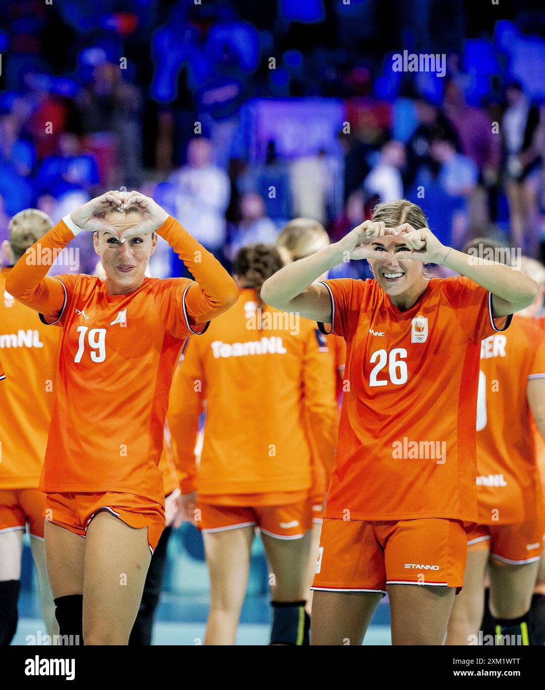PARIS - Handball players Estavana Polman and Angela Malestein react ...