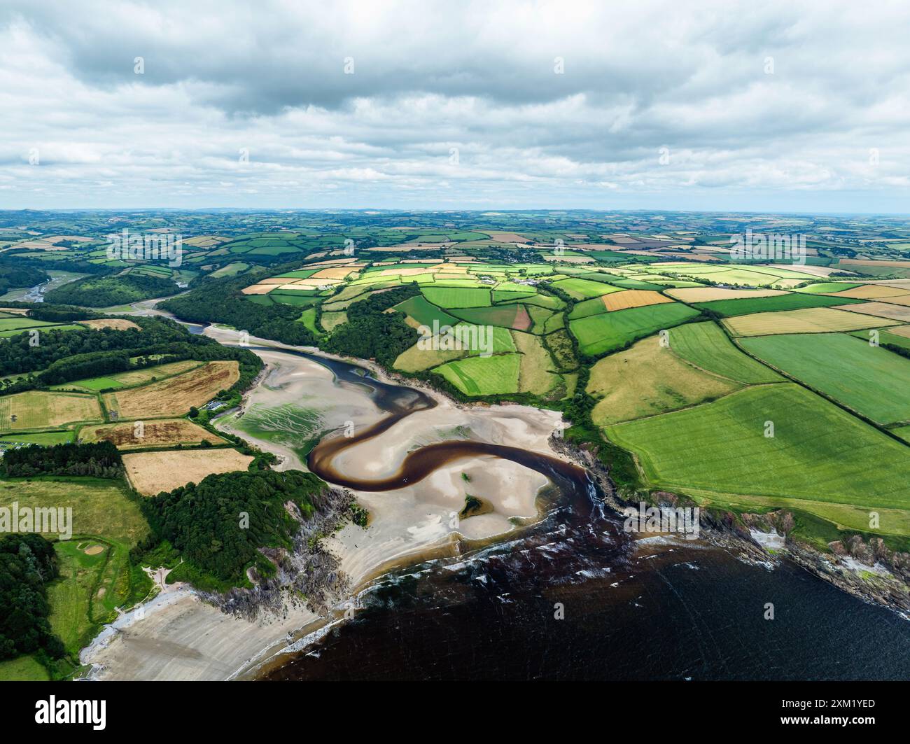 Foot beach house hi-res stock photography and images - Alamy