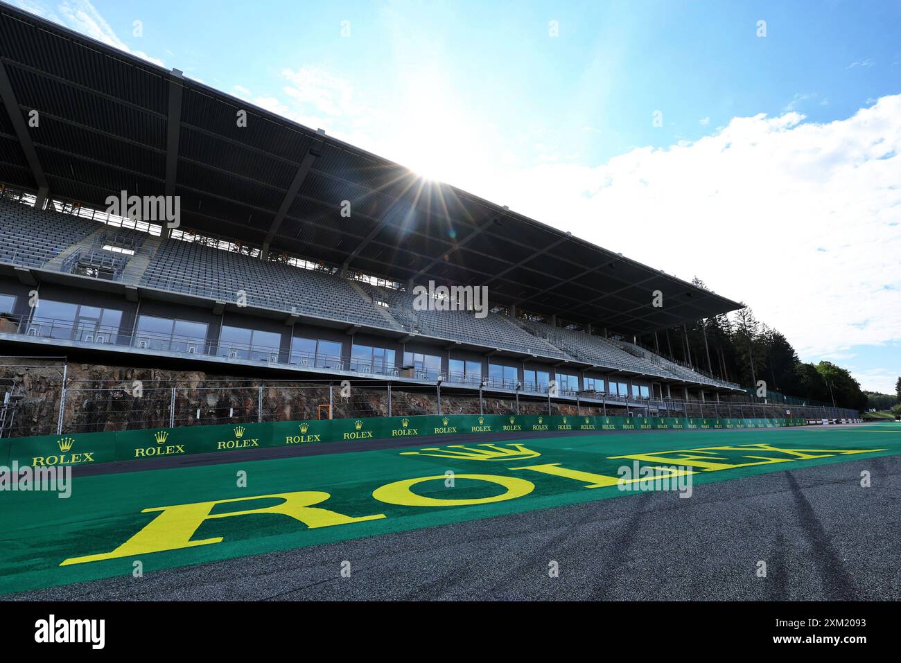 Spa Francorchamps, Belgium. 25th July, 2024. Circuit atmosphere - Eau ...