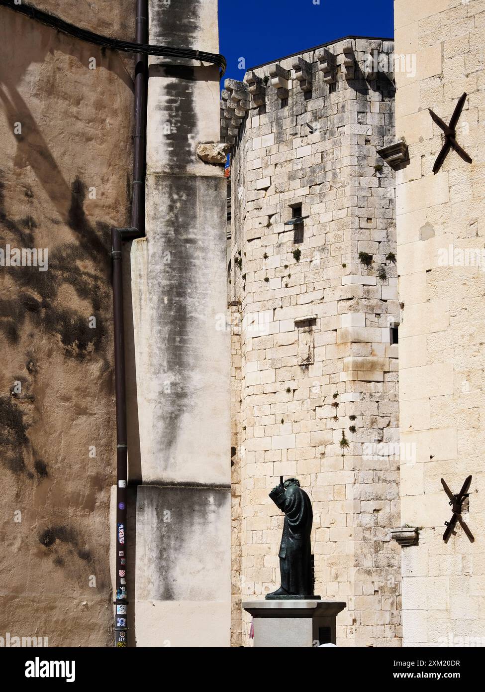 Marko Marulic Statue at Venetian Tower in Radic Brothers Square Split ...