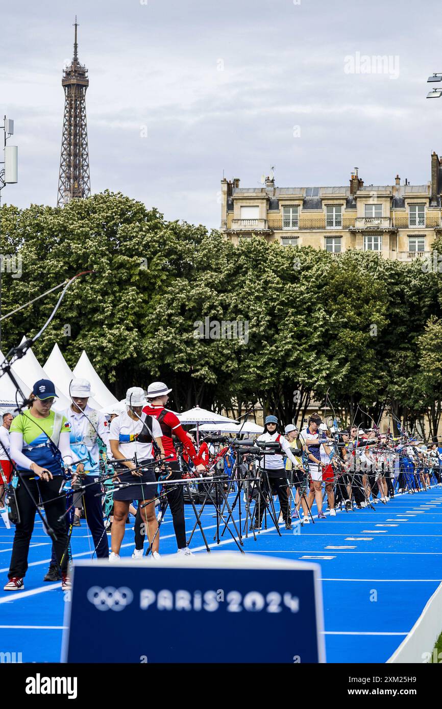 Shooting line illustration Women's Individual Ranking Round Archery ...