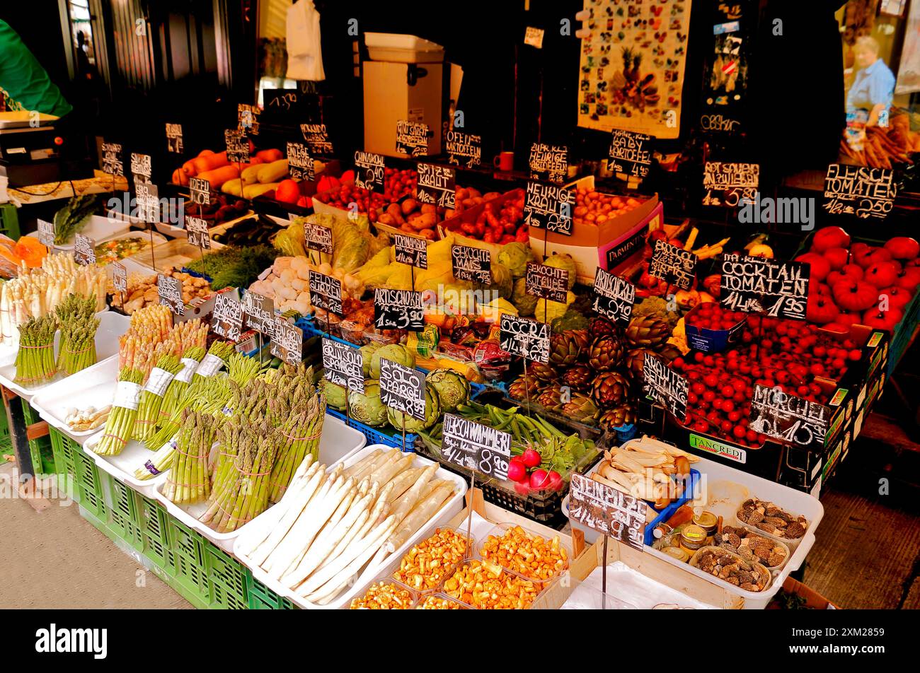 Frischemarkt hi-res stock photography and images - Alamy