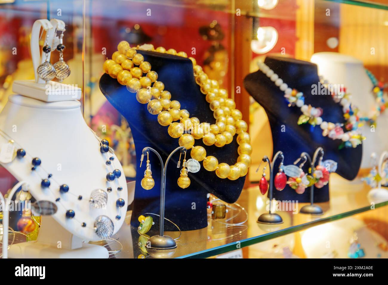 Murano glass shop hi-res stock photography and images - Alamy
