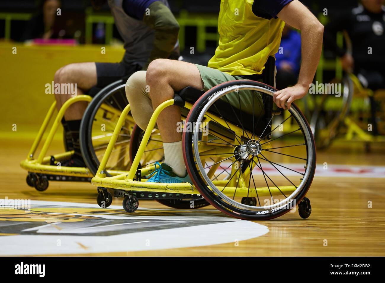 Athletes with amputated limbs play adaptive basketball in wheelchairs ...