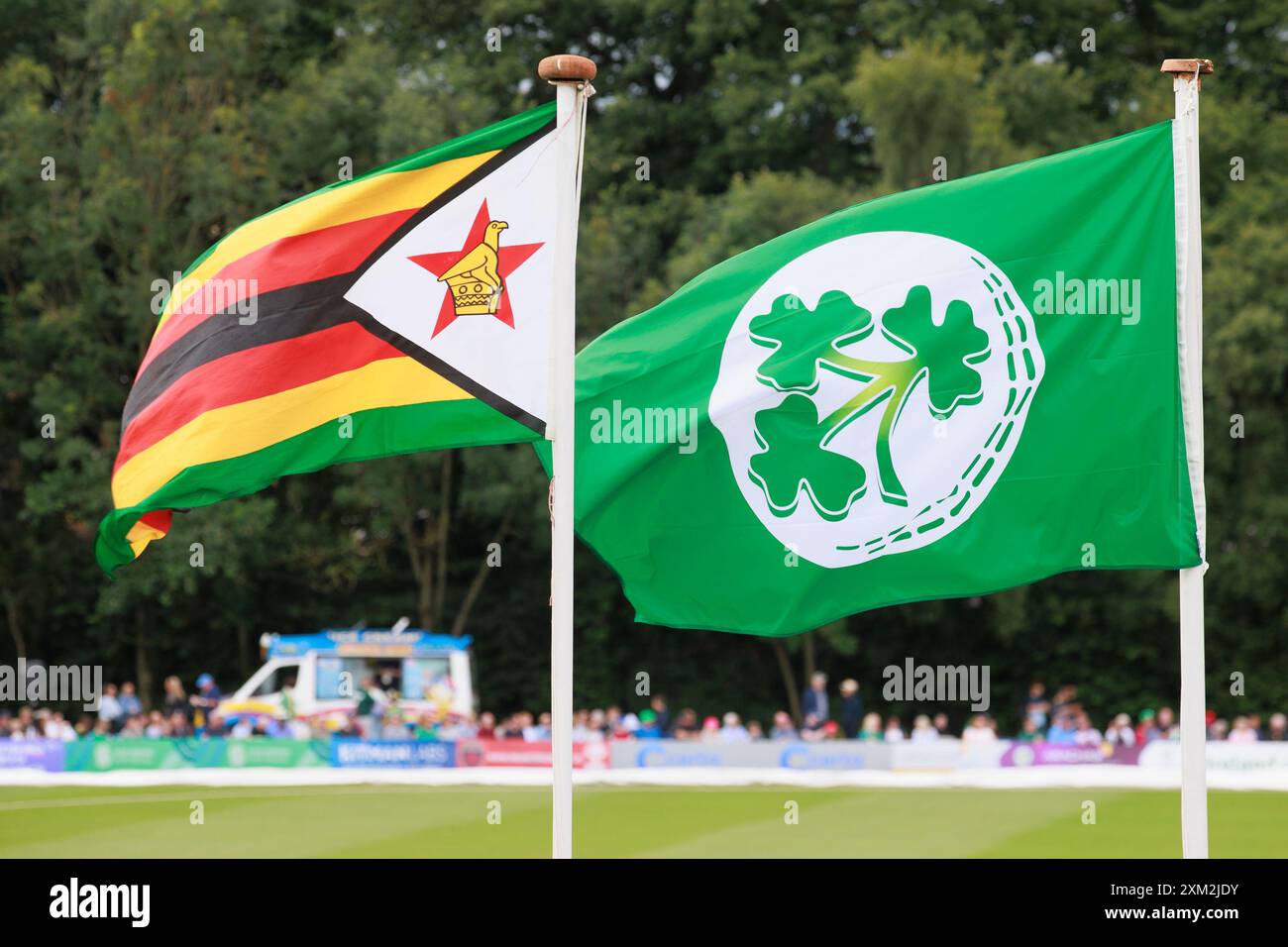 Ireland zimbabwe flag hi-res stock photography and images - Alamy