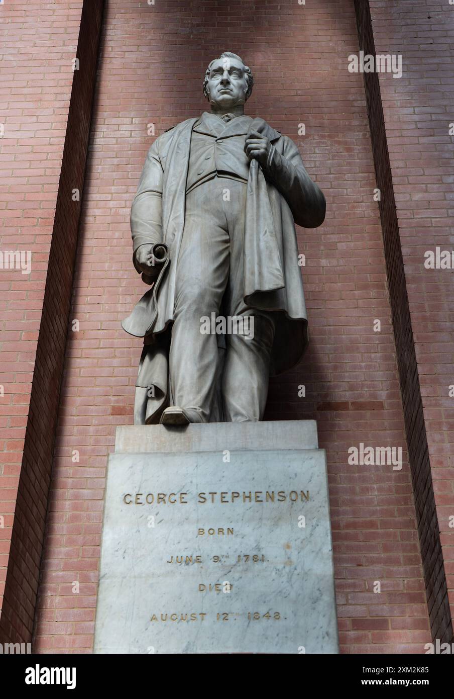 Statue of George Stephenson at the National Railway Museum, York Stock ...