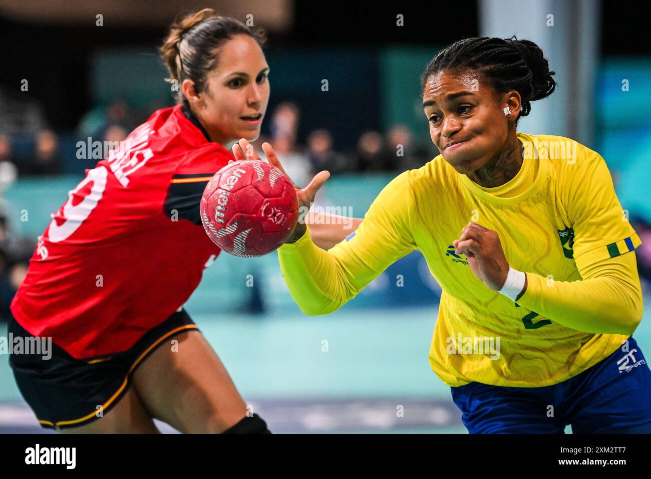 Bruna de paula hi-res stock photography and images - Alamy