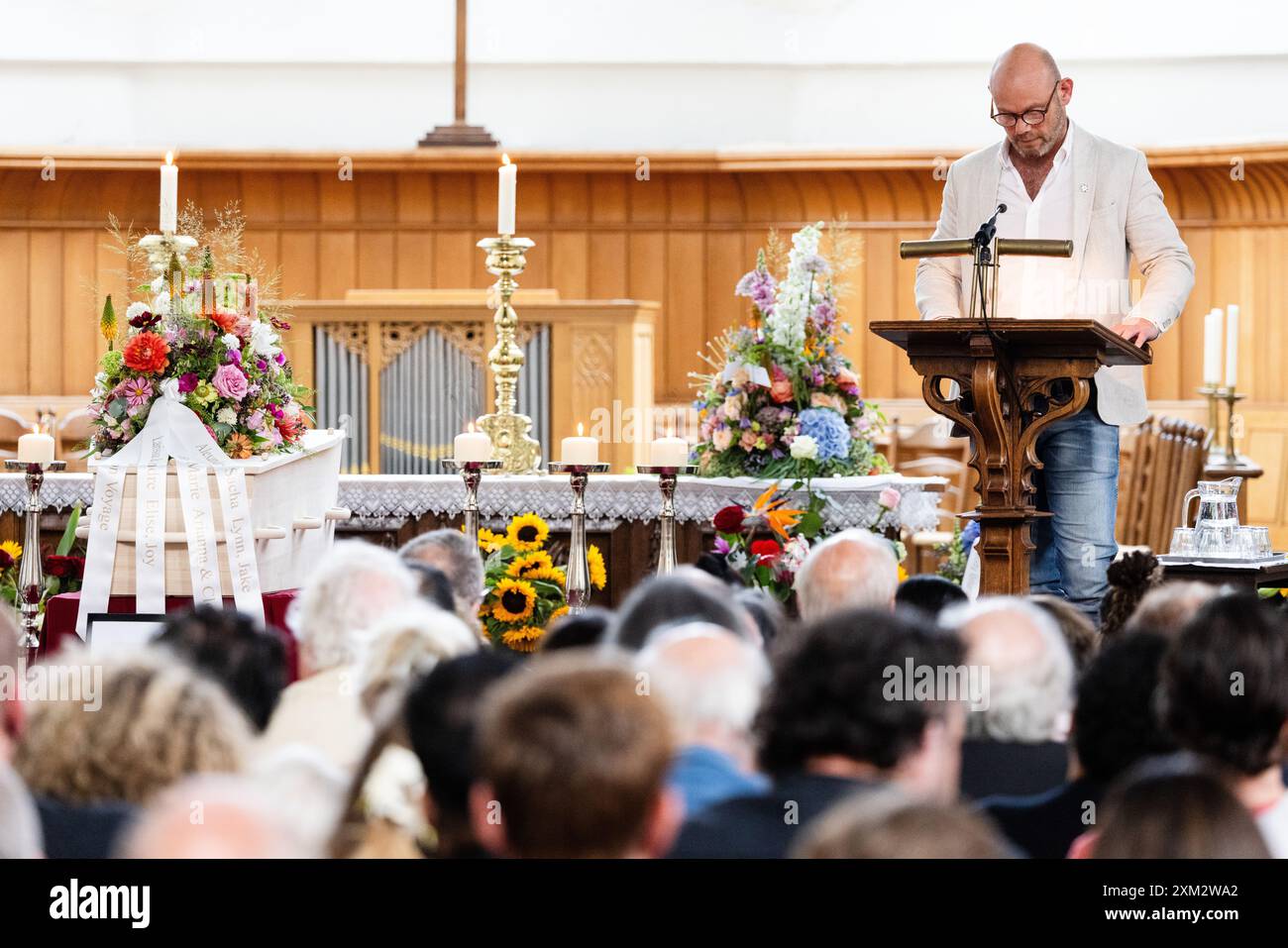 THE HAGUE - Attendees in the Kloosterkerk during the private farewell ...