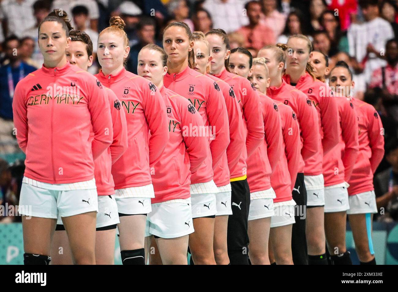 South korea olympic team paris hi-res stock photography and images - Alamy